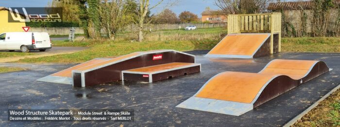 Skatepark de Mionnay (01) - Wood Structure